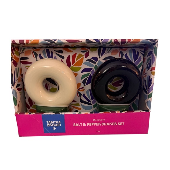 Tabitha Brown | Kitchen | Tabitha Brown Black And White Salt Pepper Shaker Set | Poshmark